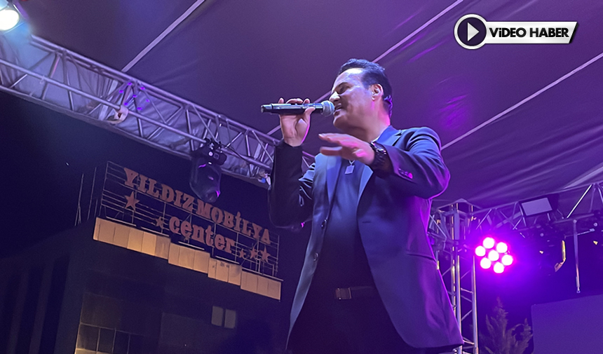 YAĞMUR ALTINDA HAKAN PEKER KONSERİNE YOĞUN İLGİ - Karabük Net Haber